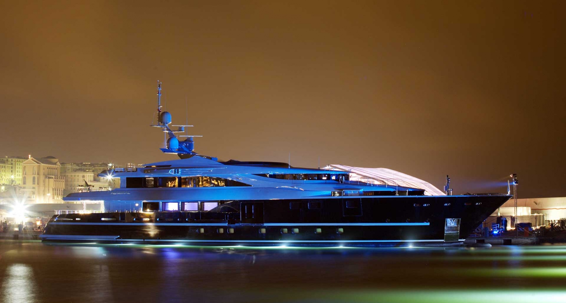 Yacht SEA FORCE ONE, Admiral | CHARTERWORLD Luxury Superyacht Charters